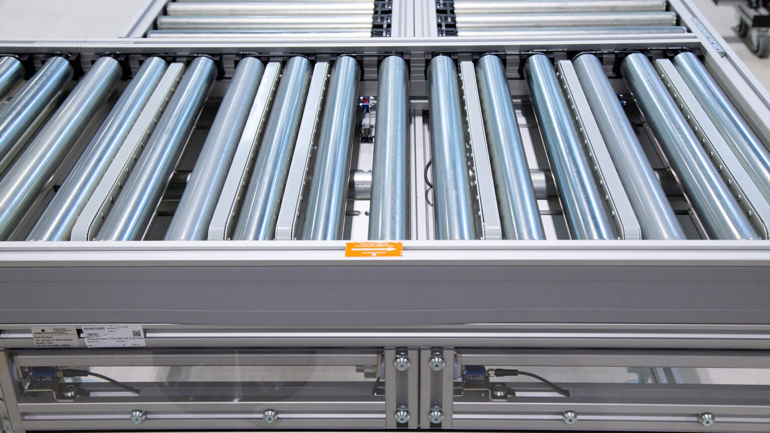 Modular powered roller conveyor systems | Customized solutions